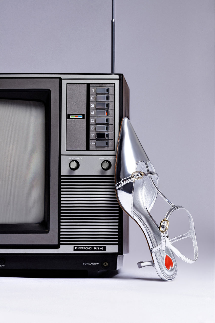 Grace Pump In Silver Specchio - Pumps - Larroudé – Larroude